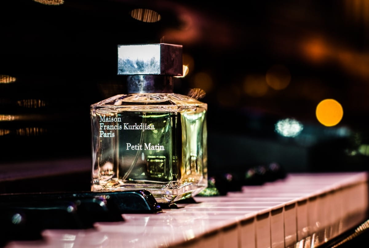 10 Best Signature Scents For Men (2024): Top Signature Colognes - Scent ...