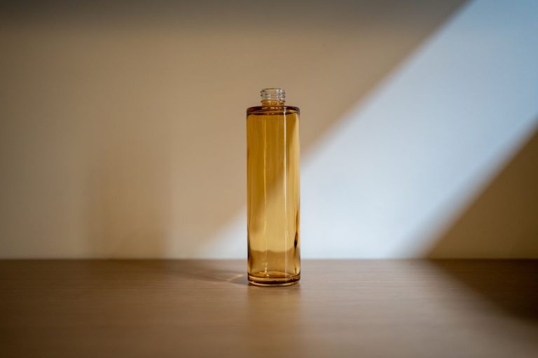 How To Decant Perfume: The Ultimate Guide (2024) - Scent Grail