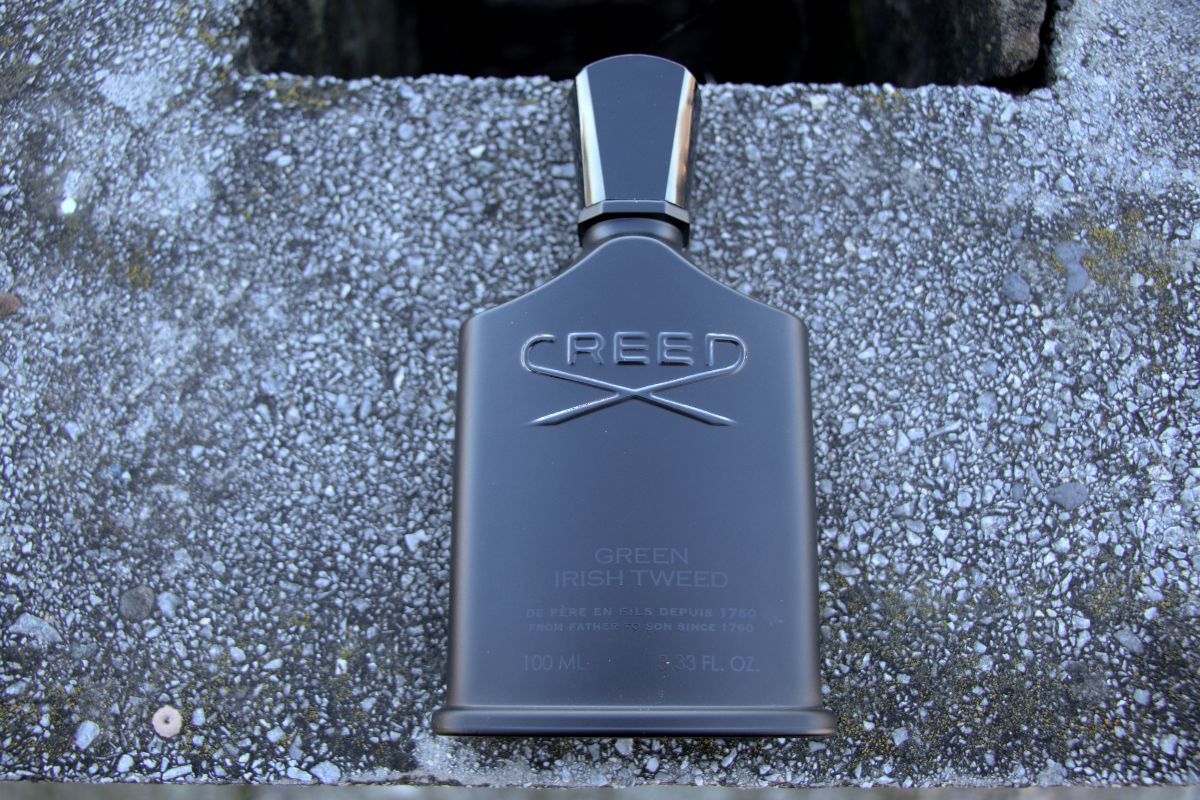 Creed Green Irish Tweed Review (2024): A Whiff Of Sophistication ...