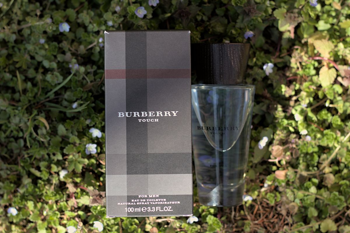 Burberry Touch For Men Review: Clean, Fresh, And Nostalgic - Scent Grail